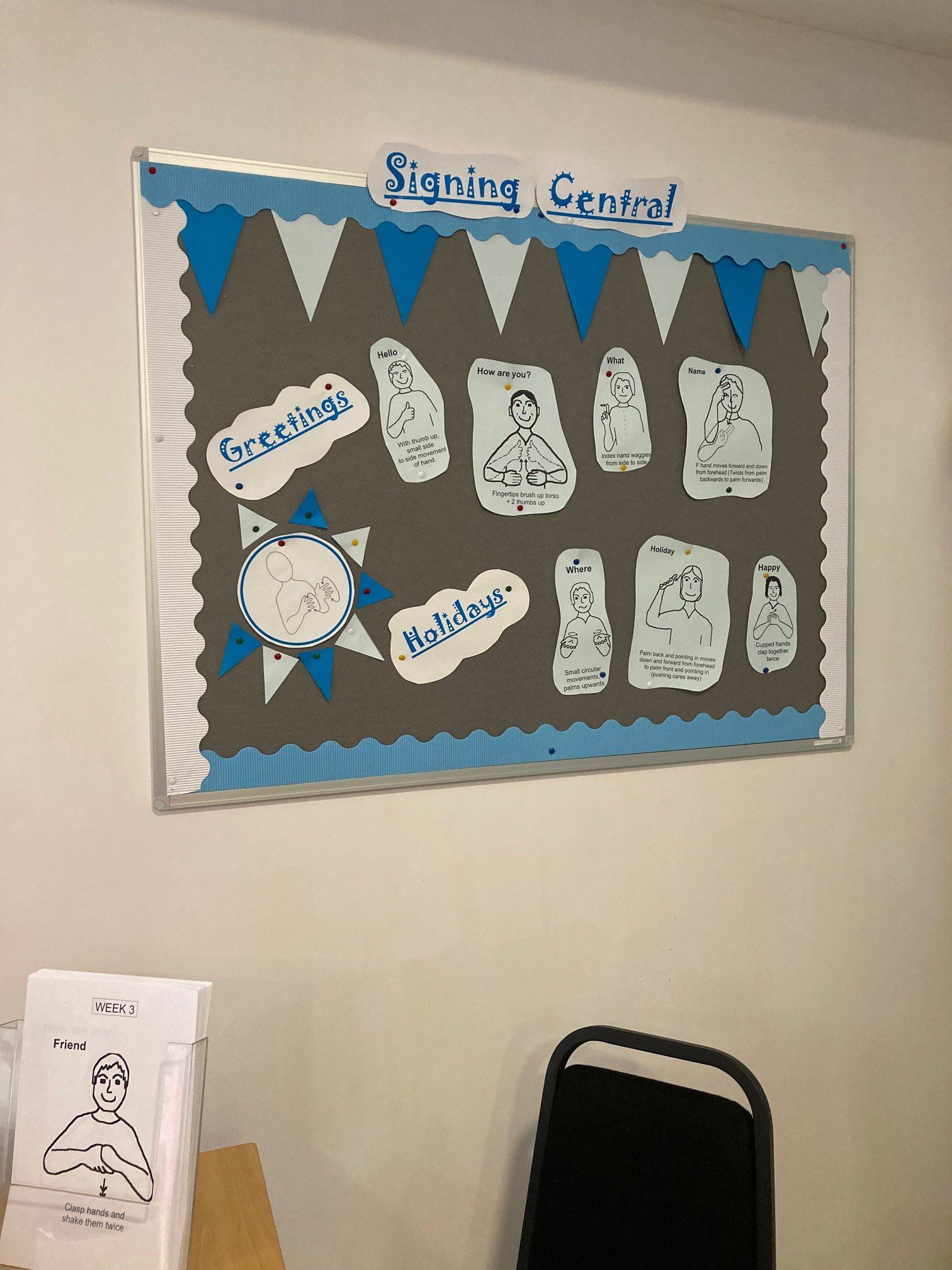 College e-learning team set up self-teach signing - East Riding College